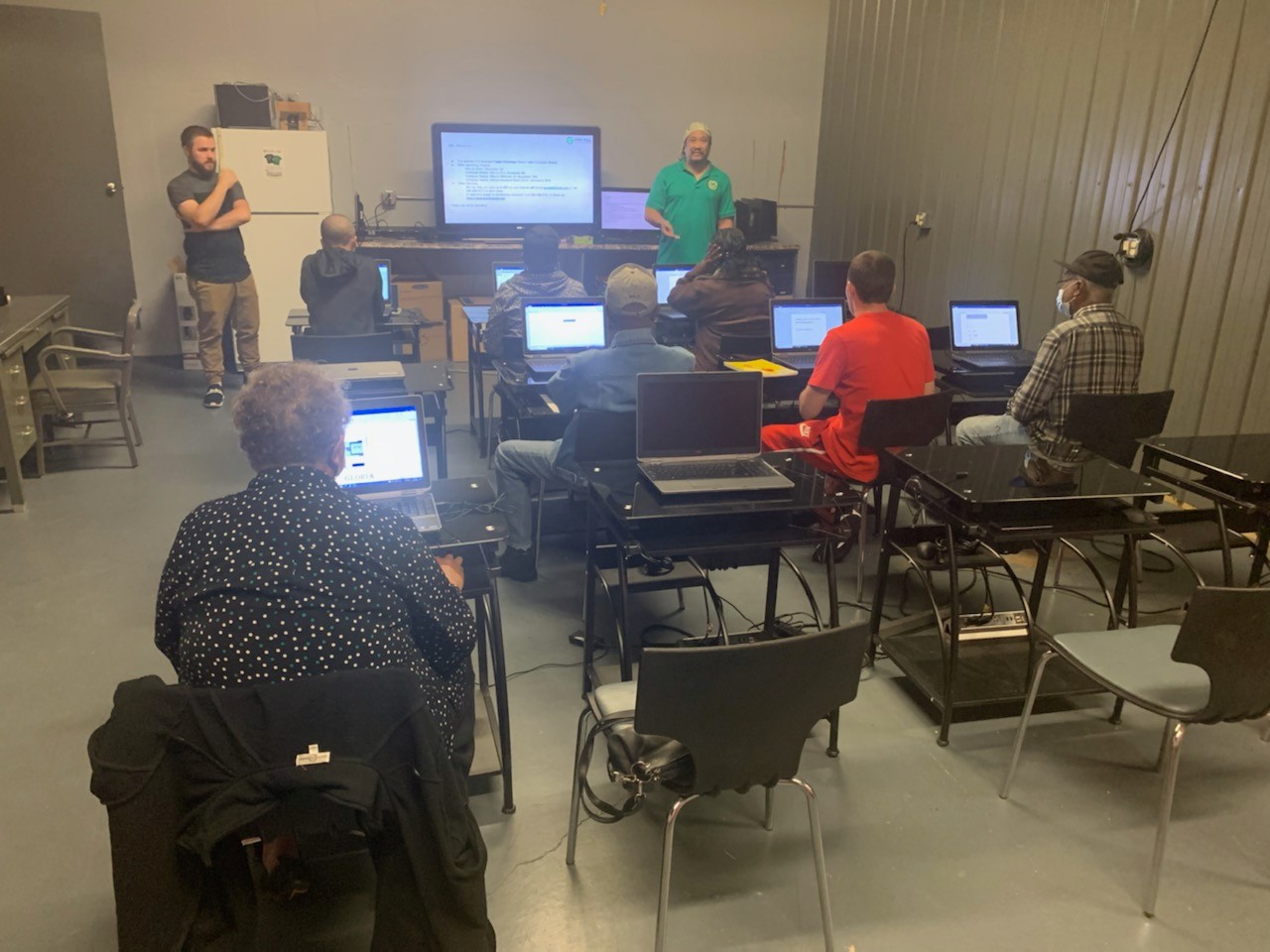 Digital Advantage Series - OHC Computer Classes - Oak Hill Collaborative